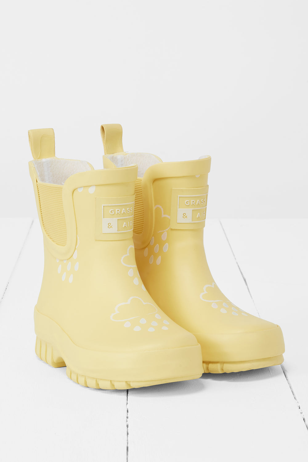 Chunky Sole Colour-Changing Kids’ Wellies | Buttermilk Yellow Boots