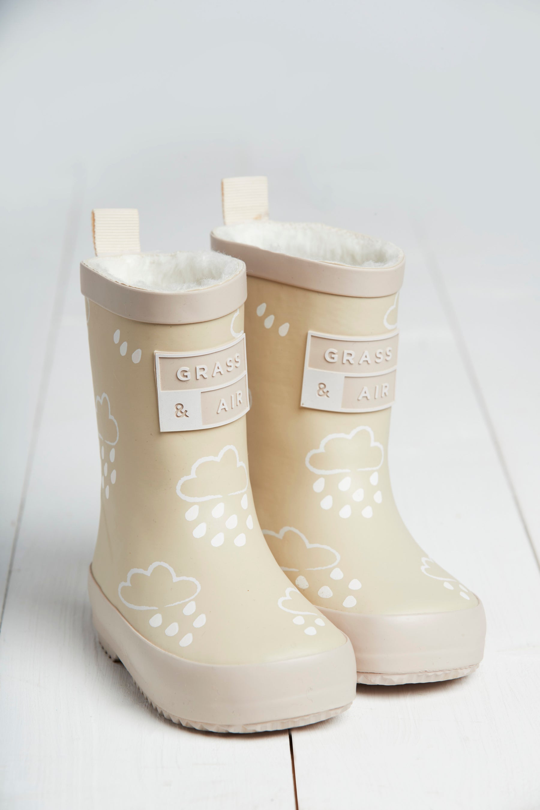 Stone Colour-Changing Kids Wellies with Teddy Fleece Lining